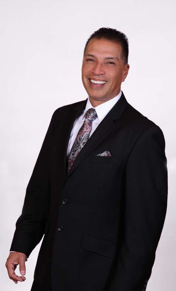 Beyond the Bio: Can You Use Headshots for More Than Just Work? – St ...